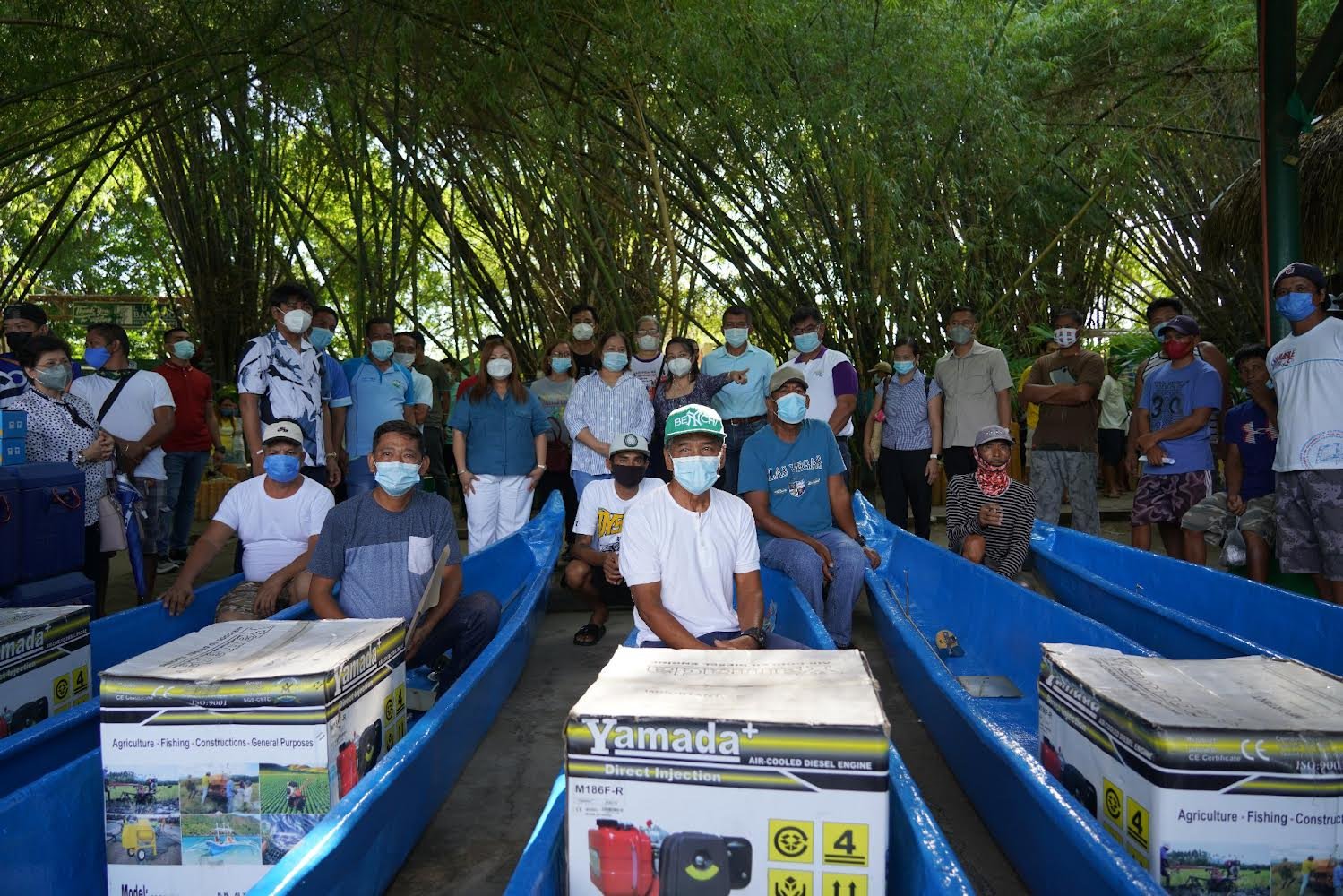 Lubao, Sasmuan fisherfolk get fishing gear from CGMA, Nanay - Pampanga ...