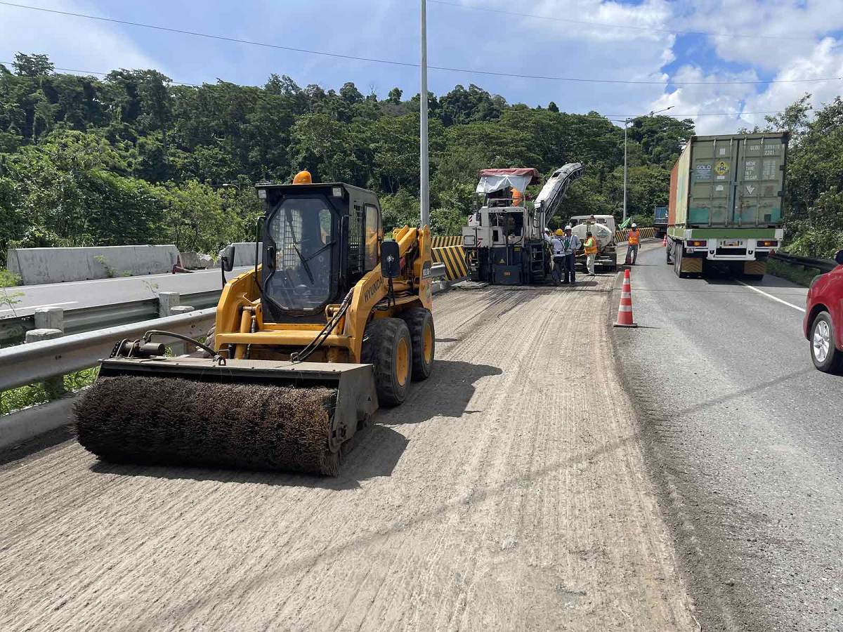 Subic Freeport Expressway undergoes enhancement works - Pampanga News Now