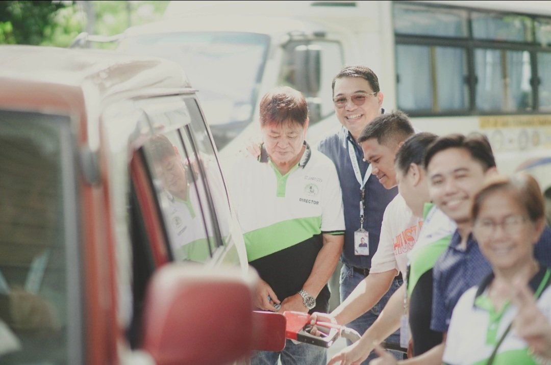 DOLE, Capitol turn over P1M in fuel aid for PUJ drivers - Pampanga News Now DOLE, Capitol turn over P1M in fuel aid for PUJ drivers - Pampanga News Now
