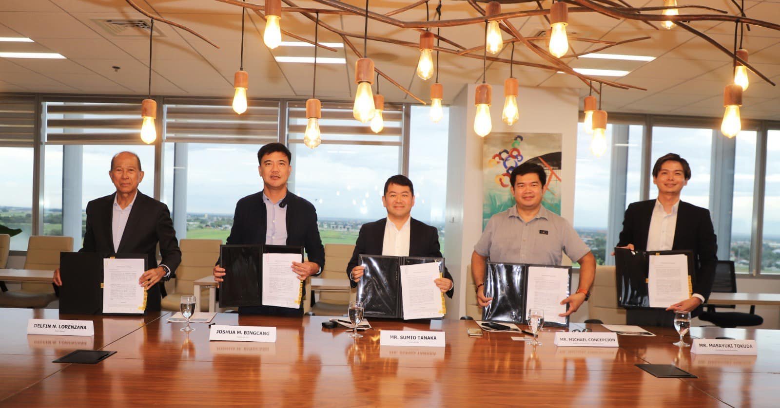 BCDA inks deal with Zenmov, MC Metro for smart transport system in ...