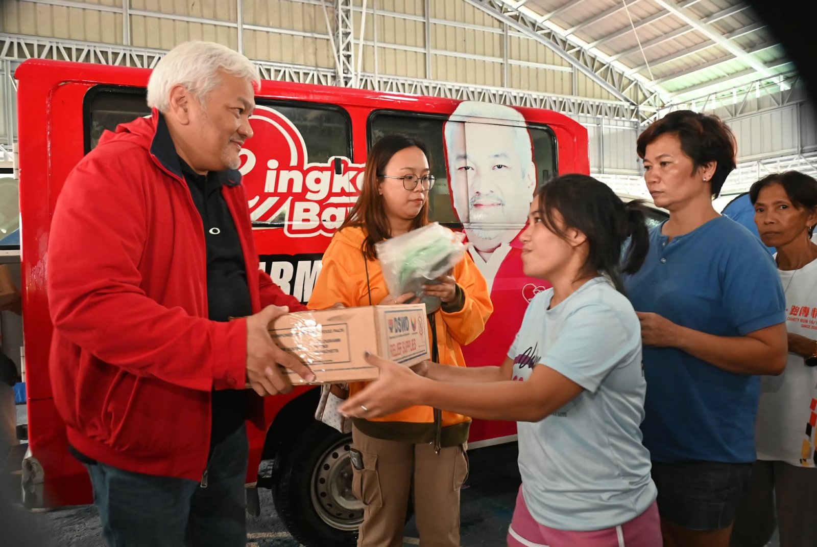 Cong Pogi delivers hot meals, medical aid to Mabalacat evacuees ...